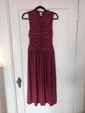 Aritzia | Dresses | Aritzia Wilfred Fosette Dress Ruched Dark Ruby Red ...